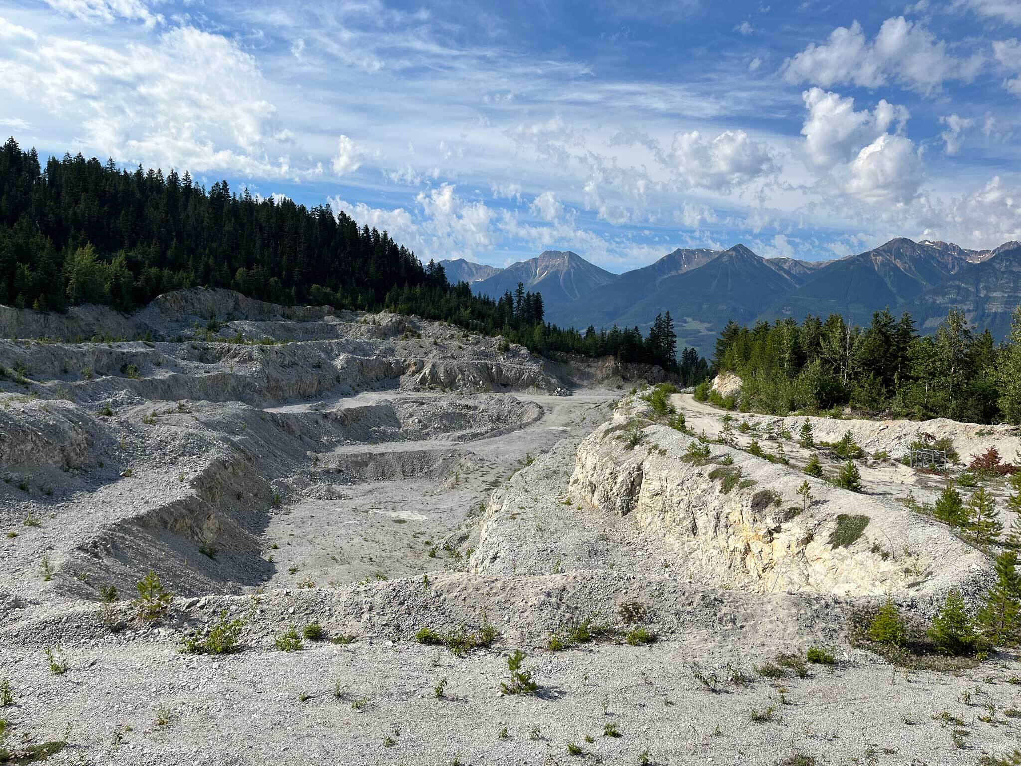 Sinova's Quartz Quarry Reopens to Address Mineral Shortage in North ...